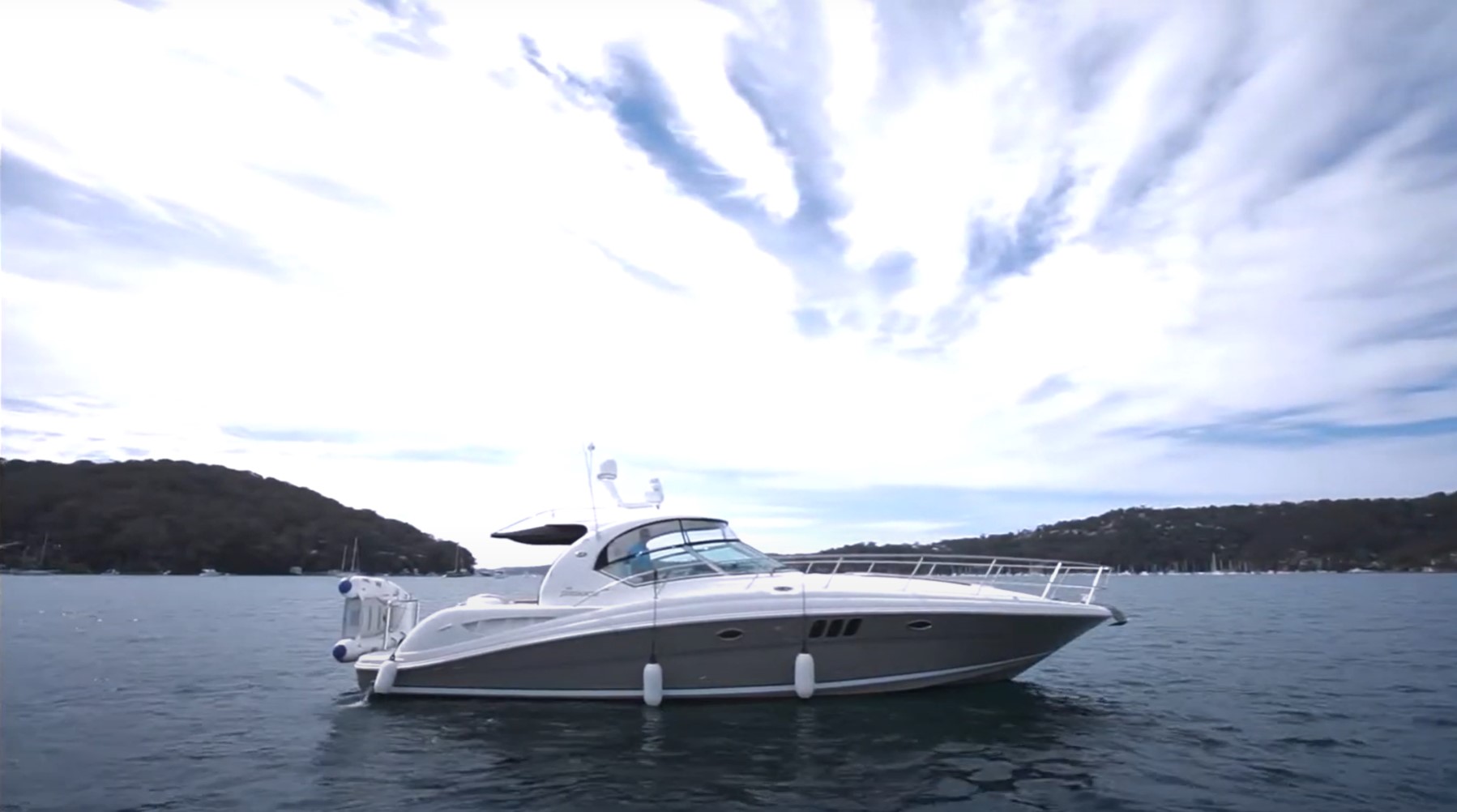 How To Berth A Boat – 10 Handy Hints - Pacific Boating