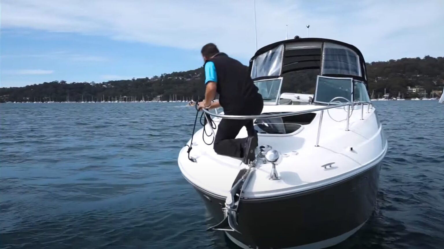 How To Berth A Boat – 10 Handy Hints - Pacific Boating